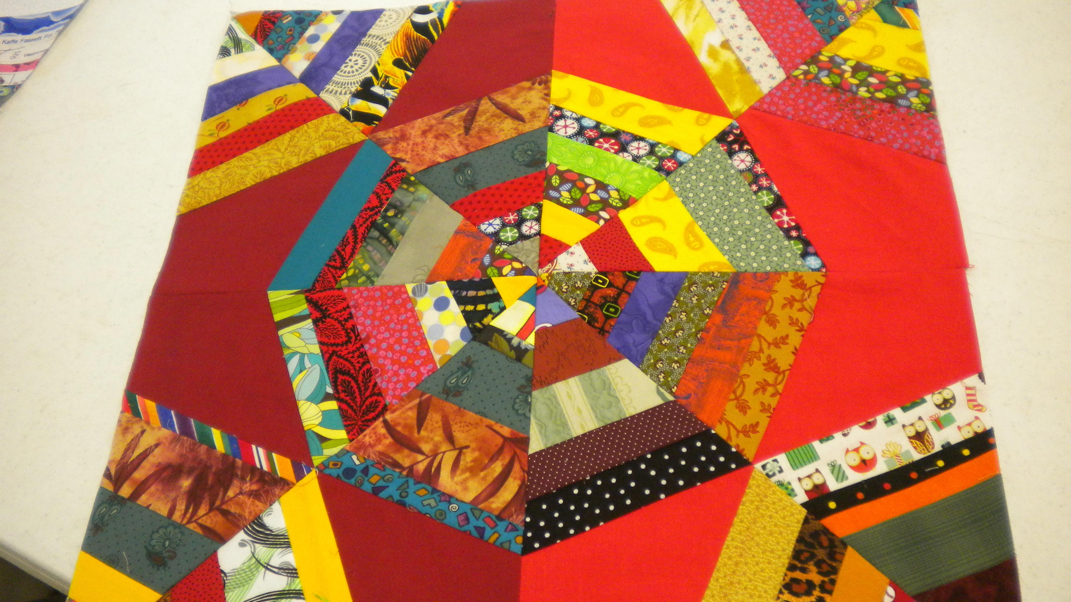 Betty’s Scrappy Spider Web Tutorial – SQG